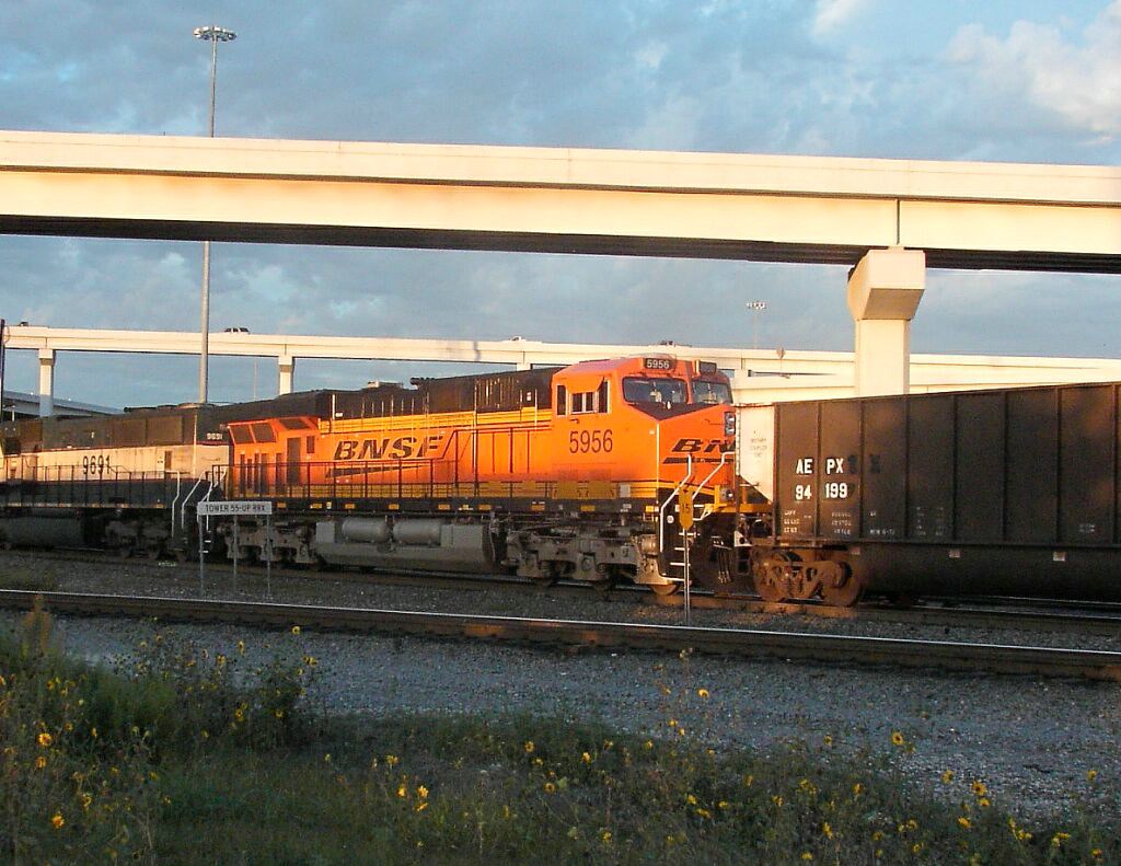 BNSF 5956